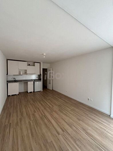 Appartement à louer à Toulon, La Chapelle, Saint-André