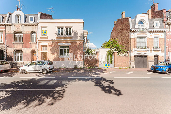 Maison à vendre - Douai, Centre-ville - 7 pièces - 3 chambres