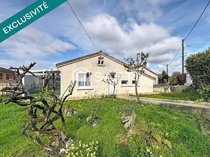 Maison à vendre - Gond-Pontouvre - 3 pièces - 2 chambres