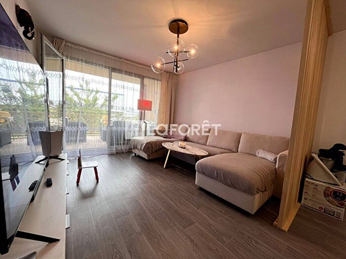 Vieux Persan - Appartement 3 pièces à louer
