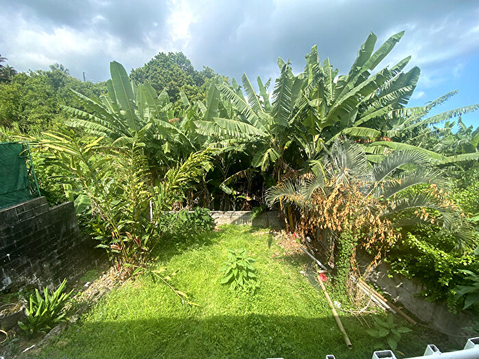 Maison à vendre - Petite-Île, Centre-ville, Piton du Calvaire - 4 pièces - 3 chambres