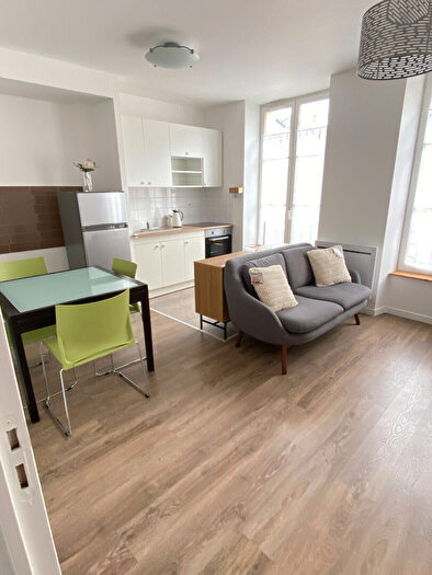 Appartement à louer - Montereau-Fault-Yonne, Ville basse - 2 pièces - 1 chambre