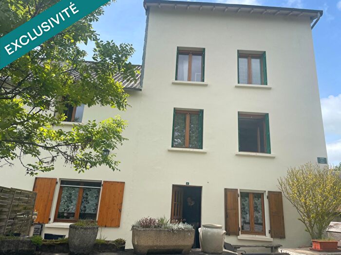 Maison 11 pièces à vendre à Aydat