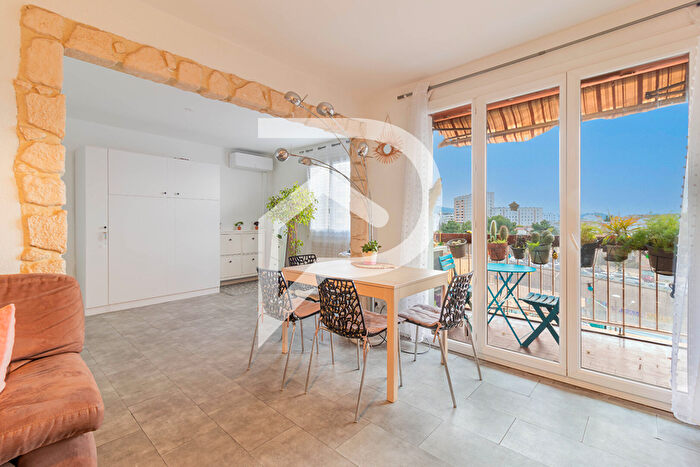 Appartement à vendre - Marseille e , Saint-Just - 3 pièces - 2 chambres