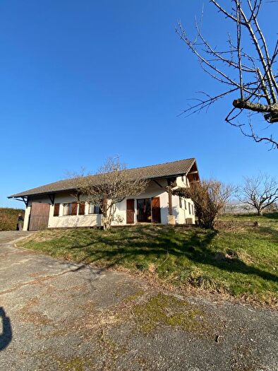 Maison 4 pièces à Moye, à louer