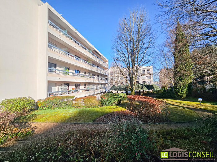 Appartement à louer - Sceaux, Robinson - 2 pièces - 1 chambre