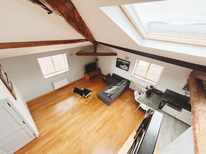 Appartement à vendre - Fontaines-Saint-Martin - 4 pièces - 3 chambres