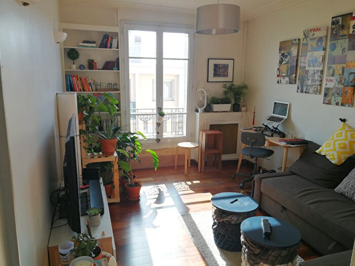 Clichy, Centre-ville : Appartement 2 pièces à louer