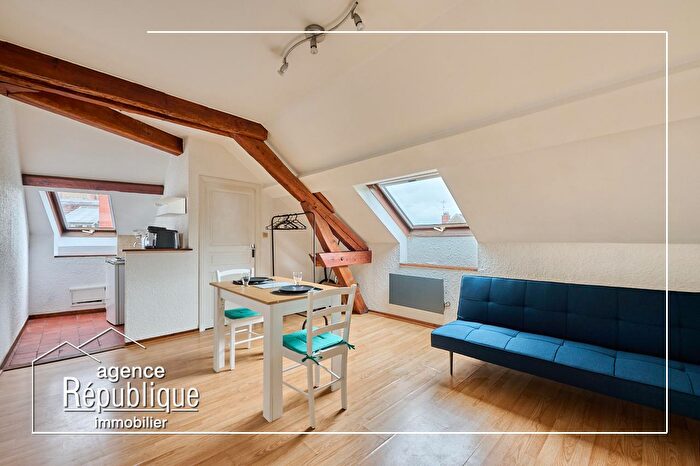 Appartement à louer - Dijon, Centre-ville - 1 pièce