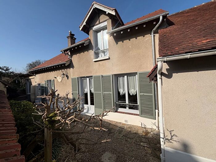 Maison à vendre - Bois-le-Roi - 5 pièces - 2 chambres