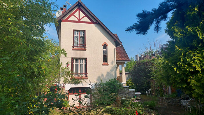 Maison à vendre - Sainte-Geneviève-des-Bois, Emile Zola, Bois Clairs - 4 pièces - 2 chambres