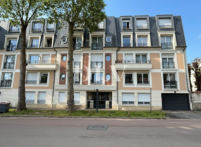 Appartement 3 pièces à Fontainebleau, Pleus, à vendre