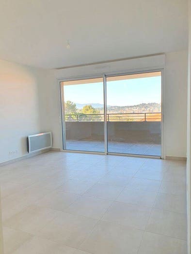 Appartement 2 pièces à louer - Sainte Brigitte, Fréjus