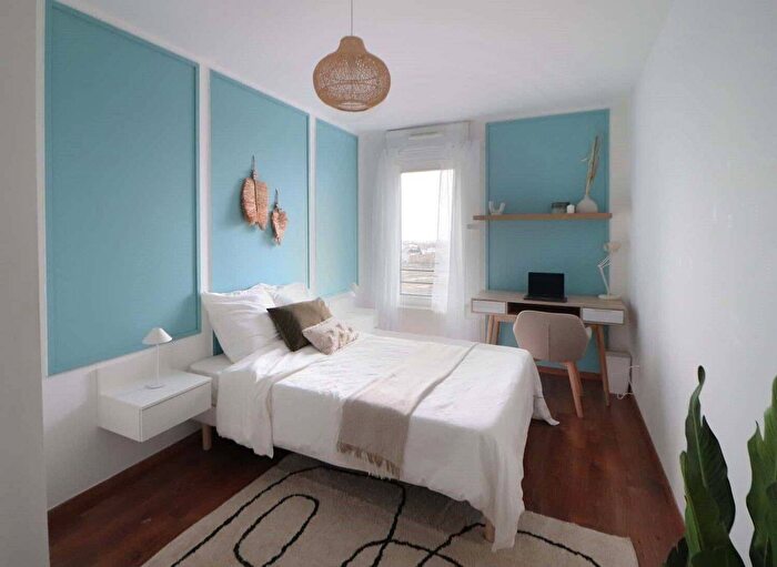 Saint Maurice-Pellevoisin, Lille : Appartement 1 pièce à louer