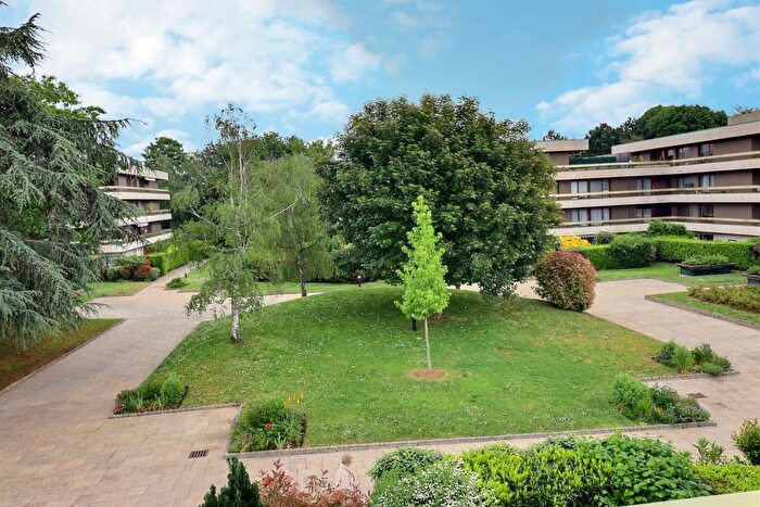 Noisy-le-Roi - Appartement 5 pièces à vendre