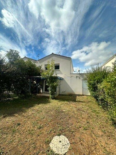 Maison 4 pièces à louer à Saintes