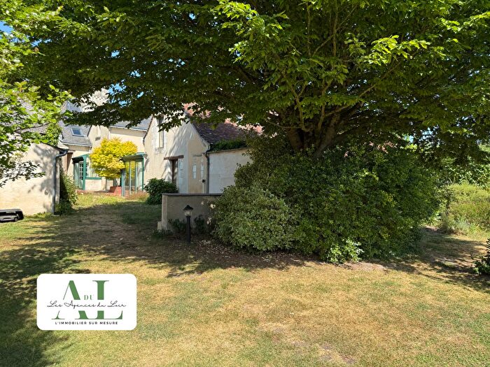 Maison à vendre - Noyant - 14 pièces - 5 chambres