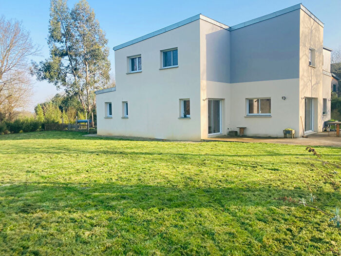 Maison à vendre - Pléchâtel - 6 pièces - 4 chambres