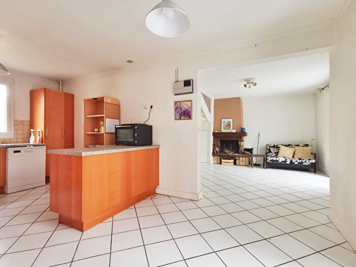 Maison à vendre - Magny-les-Hameaux - 6 pièces - 3 chambres