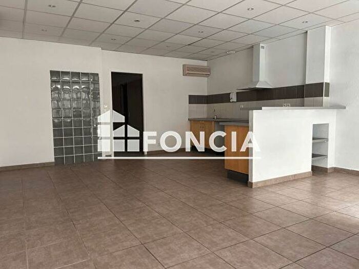 Appartement à louer - Peripherie, Saint-Cyprien - 3 pièces - 2 chambres