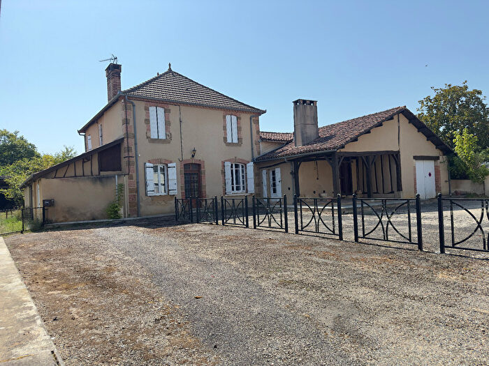 Maison à vendre - Monclar - 8 pièces - 4 chambres