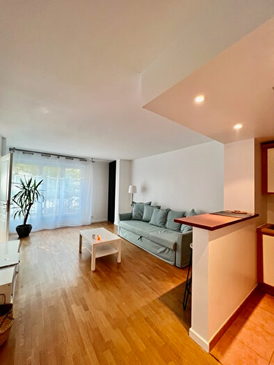 Appartement à louer - Issy-les-Moulineaux, Centre-ville, Corentin Celton, Les Varennes - 2 pièces - 1 chambre