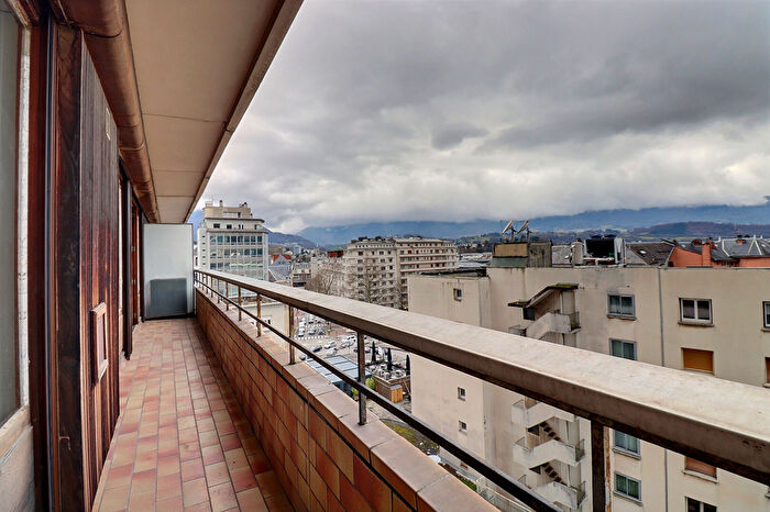 Appartement à vendre - Chambéry, Le Vieux - 2 pièces - 1 chambre