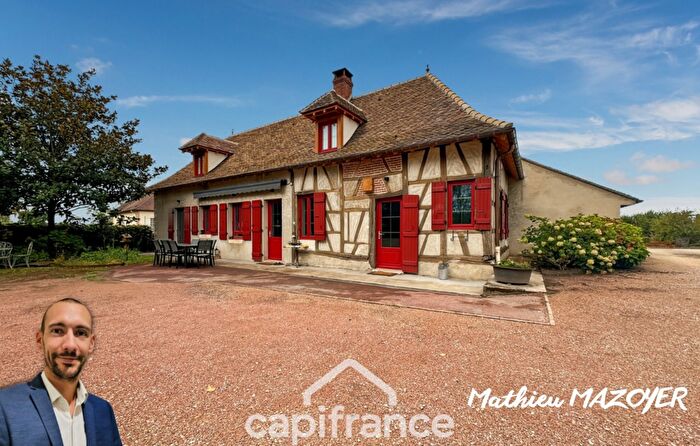 Ouroux-sur-Saône : Maison 7 pièces à vendre