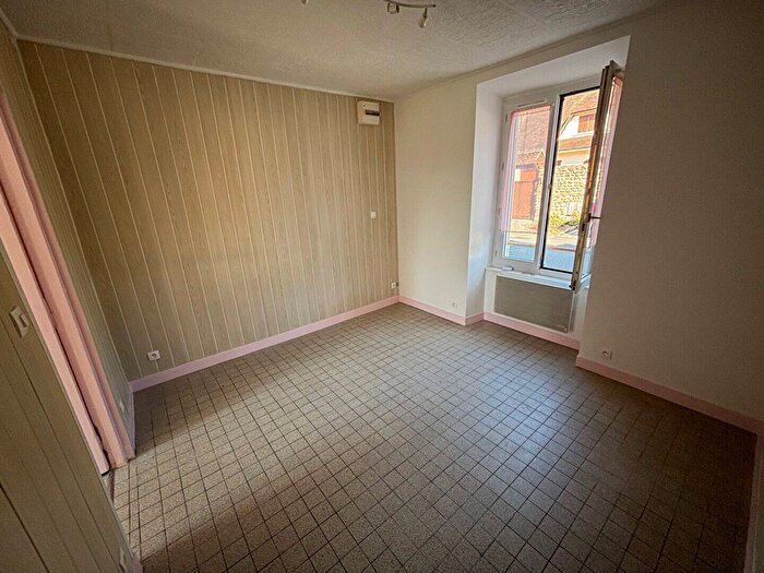 Est, Lamorlaye - Appartement 1 pièce à louer