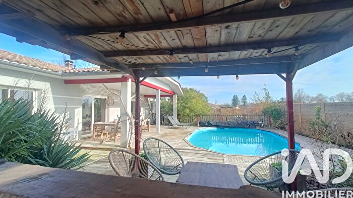 Maison à vendre - Cussac-Fort-Médoc - 4 pièces - 3 chambres