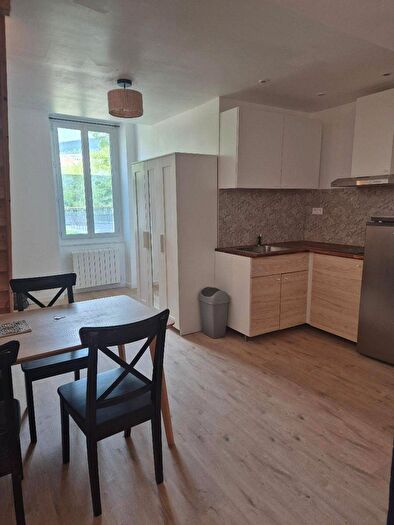 Appartement 1 pièce à Nierme et Geilles, Oyonnax, à louer