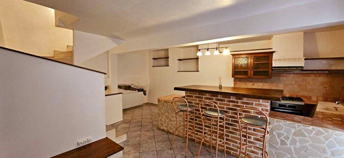 Maison à louer - Gonfaron - 4 pièces - 3 chambres