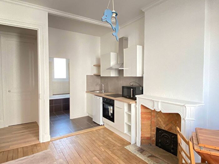 Appartement à louer - Lyon ème arrondissement - 2 pièces - 1 chambre