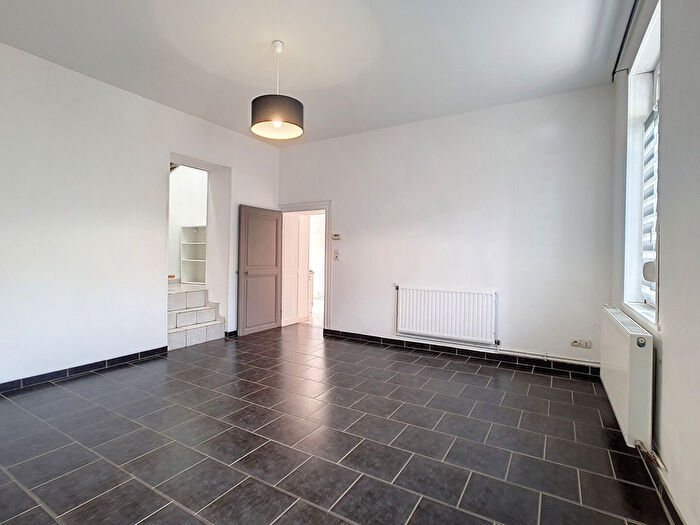 Maison à louer - Villers-Pol - 4 pièces - 2 chambres