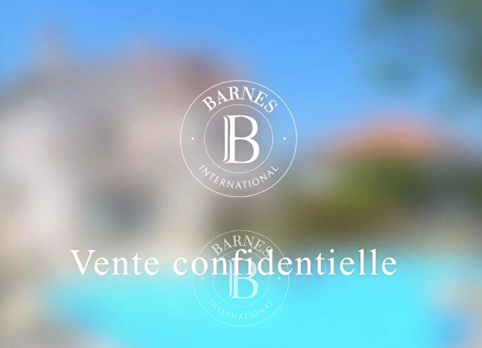 Maison à vendre - Aubagne, Arnaud Solans, Garlaban Royante, Saint-Mitre - 12 pièces - 4 chambres