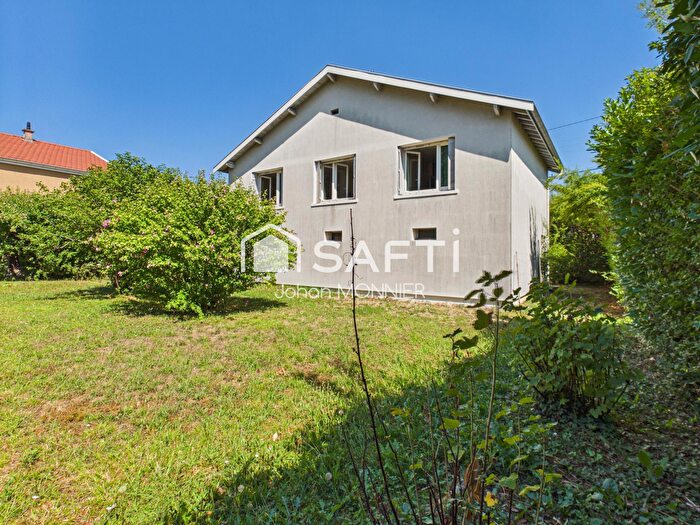 Maison 4 pièces à Villefranche-sur-Saône, Centre-ville, à vendre