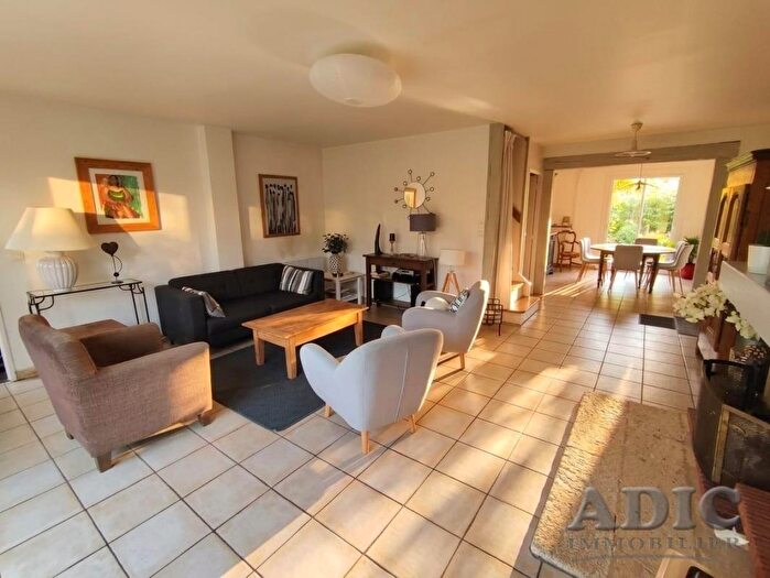 Maison 8 pièces à Othis, à vendre