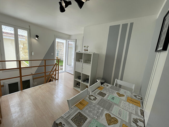 Appartement à louer - Bordeaux, Gare Saint-Jean - 2 pièces - 1 chambre