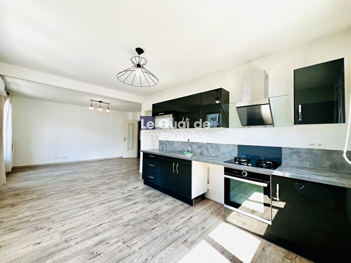 Appartement 5 pièces à louer à Grenoble, Eaux-Claires, Mistral