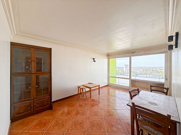 Ris-Orangis, Orangis : Appartement 3 pièces à vendre