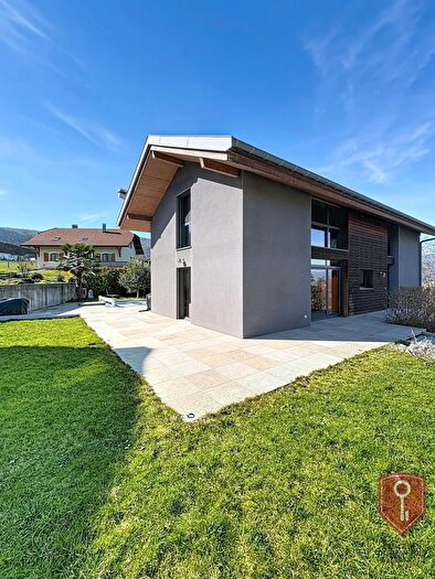 Maison à vendre - Dingy-en-Vuache - 5 pièces - 4 chambres