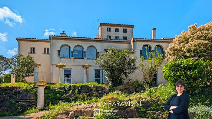 Maison à vendre - Palaja - 10 pièces - 6 chambres
