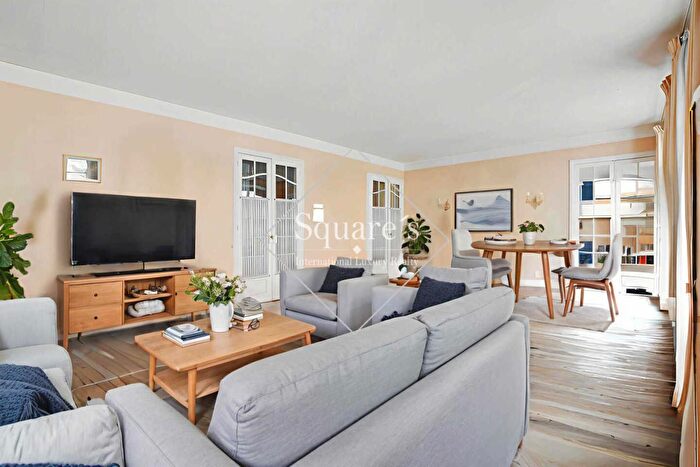 Appartement à vendre - Paris e , Porte de Clichy - 7 pièces - 5 chambres