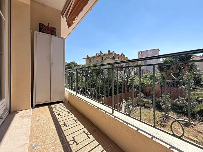 Appartement 3 pièces à vendre - Nice, Poètes