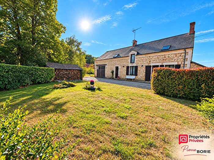 Maison 7 pièces à Mâron, à vendre