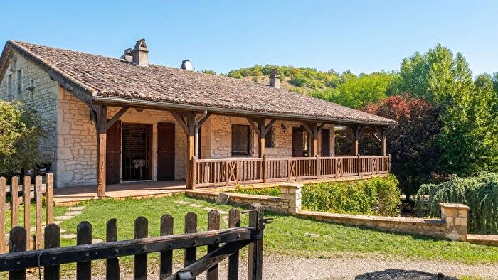 Montaigu-de-Quercy : Maison 5 pièces à vendre