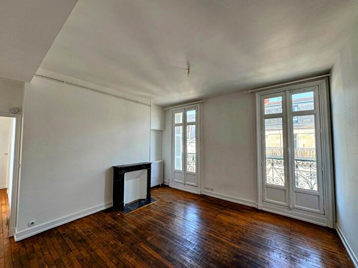 Appartement à louer - Angers, Centre-ville, La Fayette - 4 pièces - 3 chambres