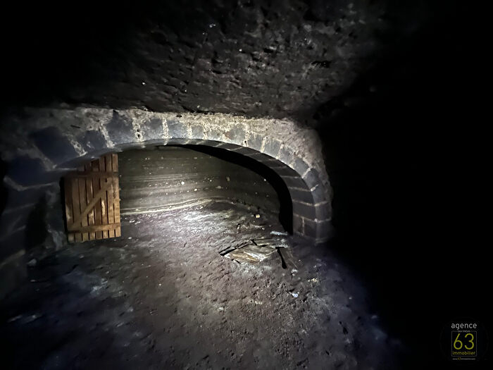 Appartement à vendre - Clermont-Ferrand, Delille, Cathédrale, La Gare - 1 pièce