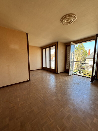 Appartement à vendre - Commentry - 4 pièces - 3 chambres