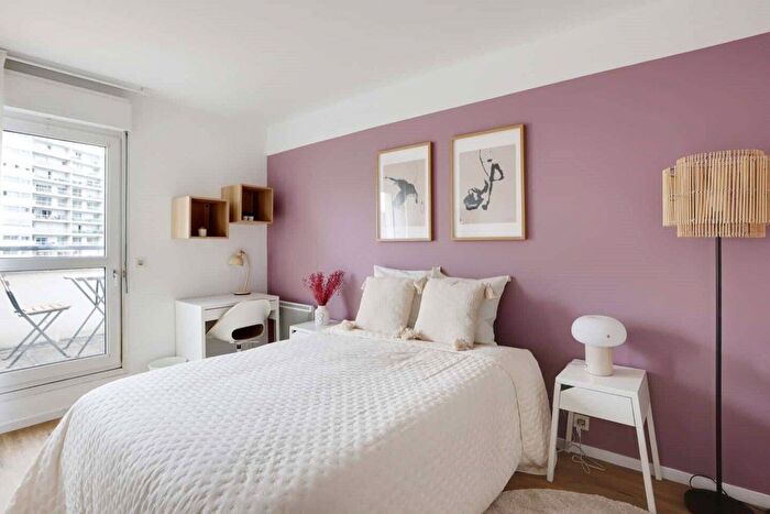 Appartement 1 pièce à louer à Gambetta, Courbevoie